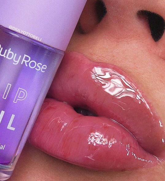 Lip Gloss e Lip Oil: Qual é a diferença?